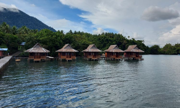Pecahan Surga di Jailolo Halmahera Barat, Wajib Dikunjungi – Kalesang