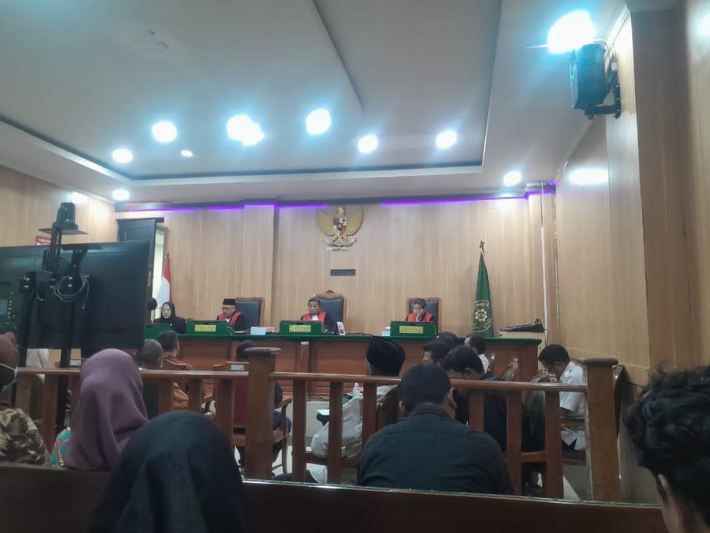 Sidang Korupsi Retribusi Pasar Gamalama: Lima Saksi Dihadirkan, Ungkap ...